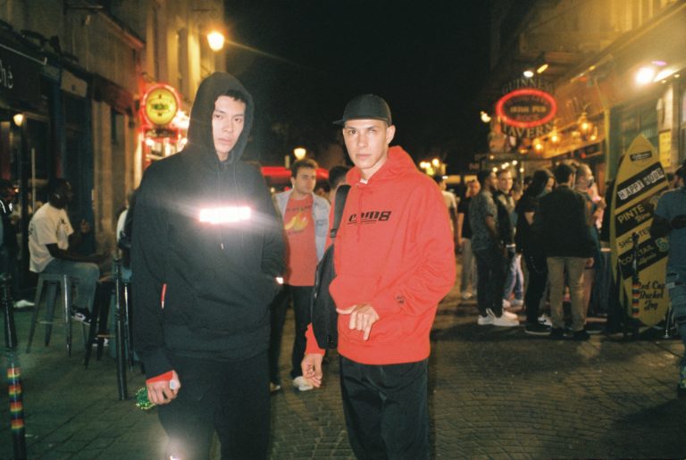 Com8 : la marque française de streetwear